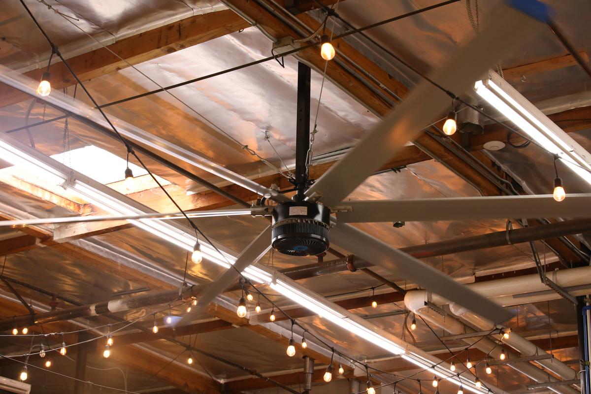 CB24HVLS 24' Industrial Ceiling Fan Industrial Overhead Fan 24 Feet ...